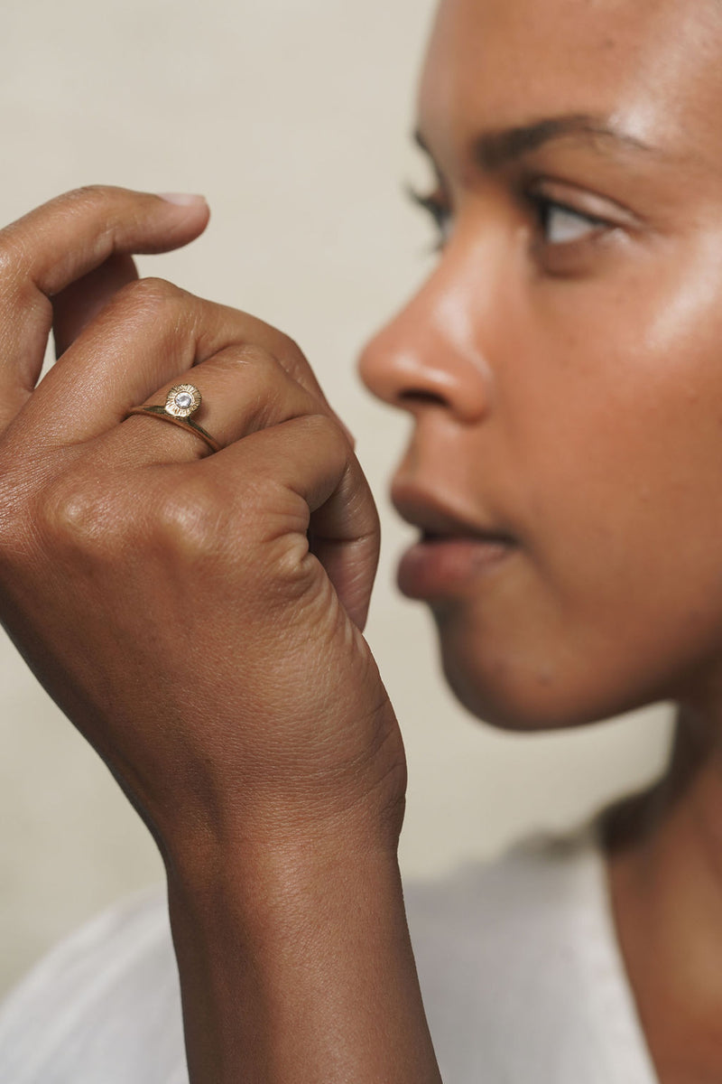 Side Solitaire Ring - Solid 14K Gold – Earthen