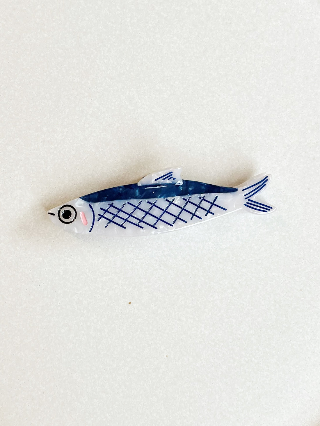 Tiny Anchovy Hair Claw – Earthen