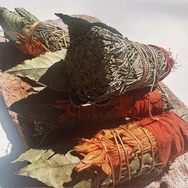 Piñon & Bay Smoke Bundle – Earthen