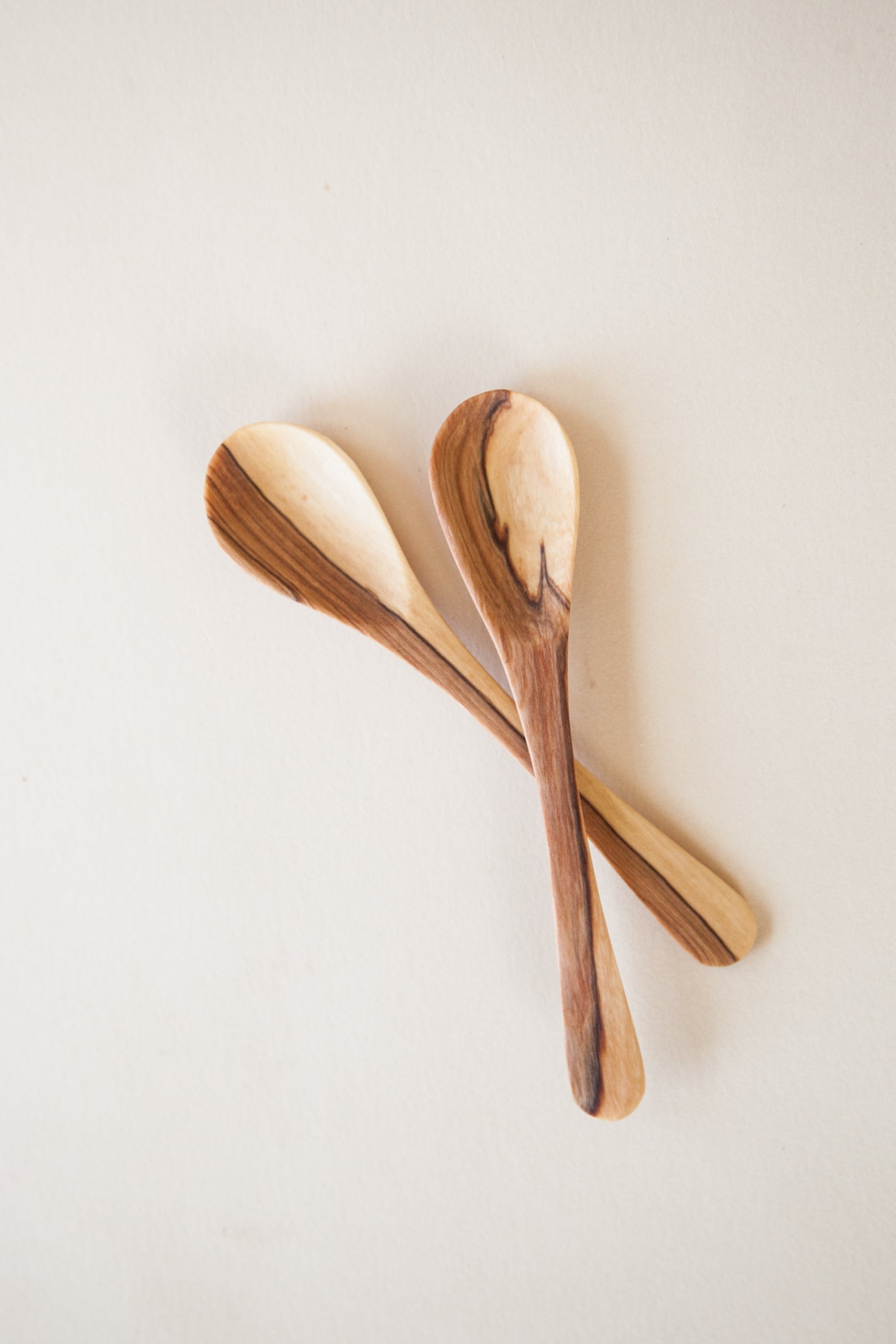 Olive Wood Spice Spoon – Earthen