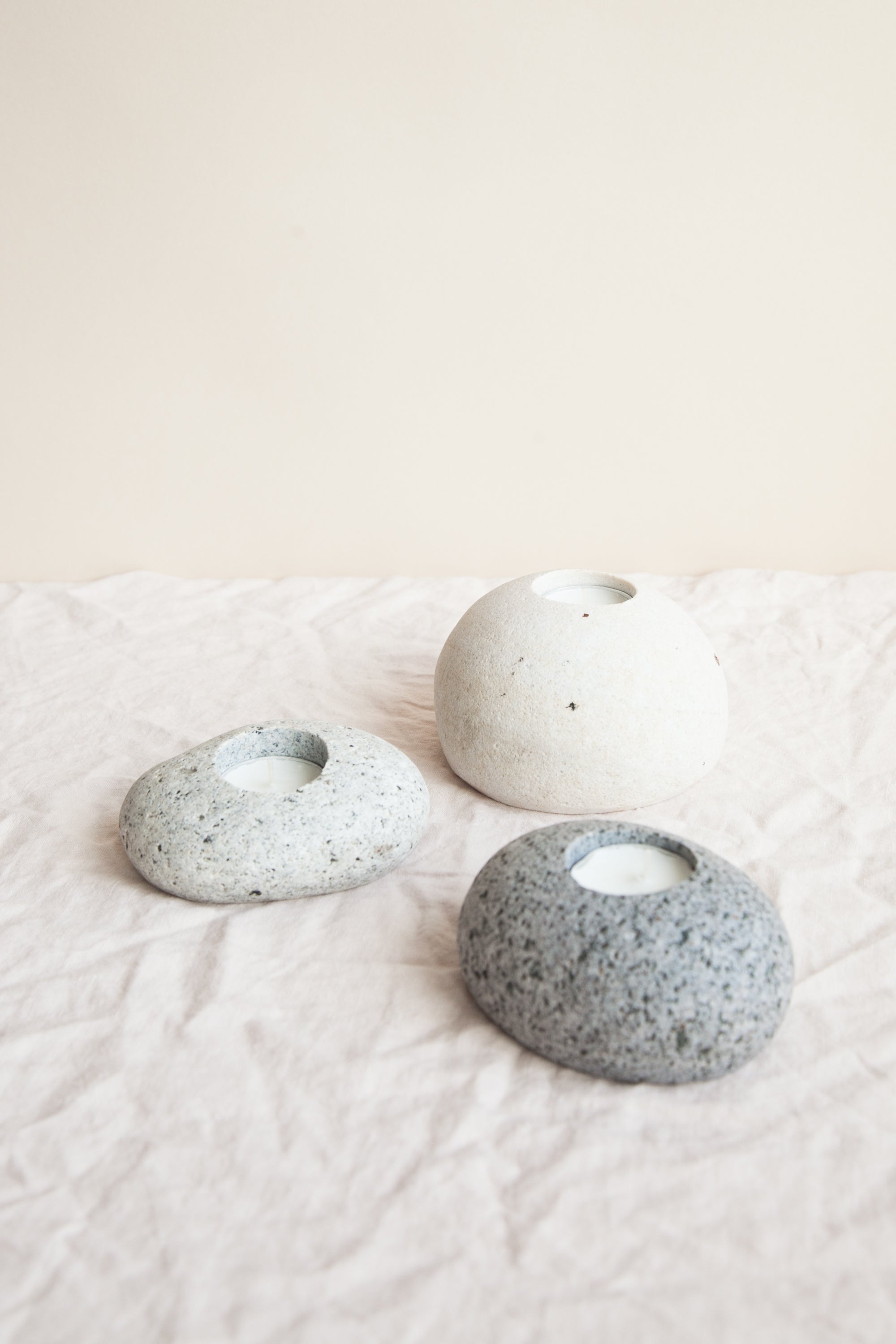 Beach Stone Tea Light – Earthen