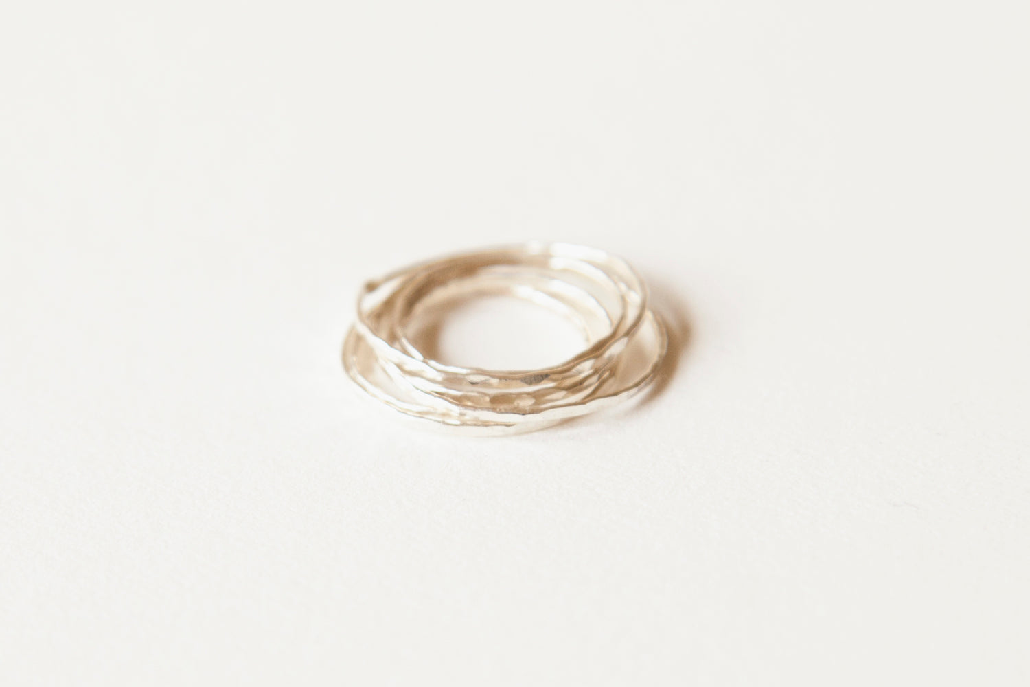 Hammered Stacking Ring - Silver – Earthen